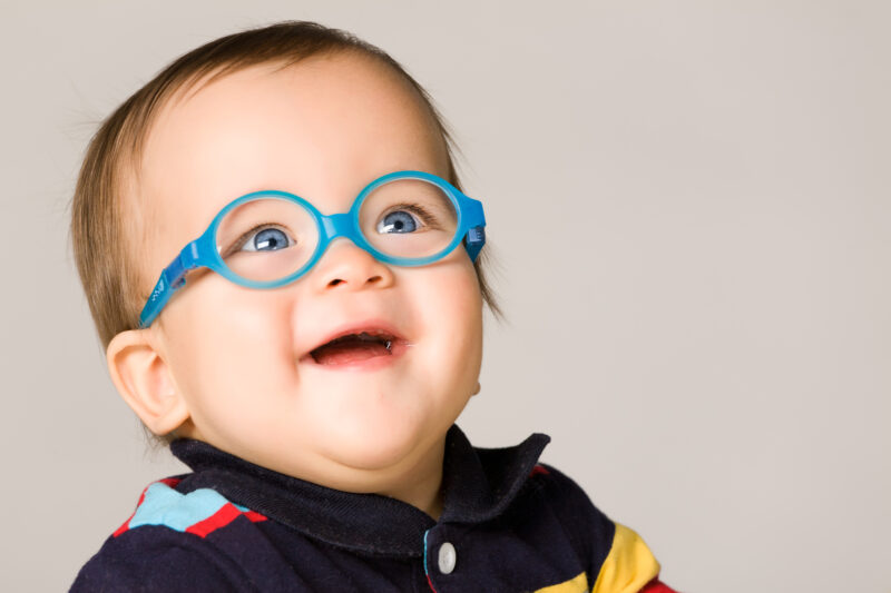 How to Convince Your Kid to Wear Eyeglasses - Baby Blog